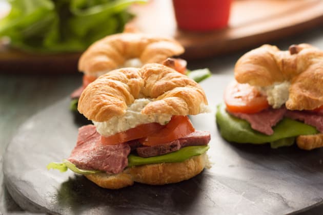 Roast Beef Croissant Sandwiches Recipe - Food Fanatic