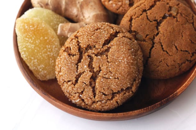 Triple Ginger Cookies Recipe - Food Fanatic