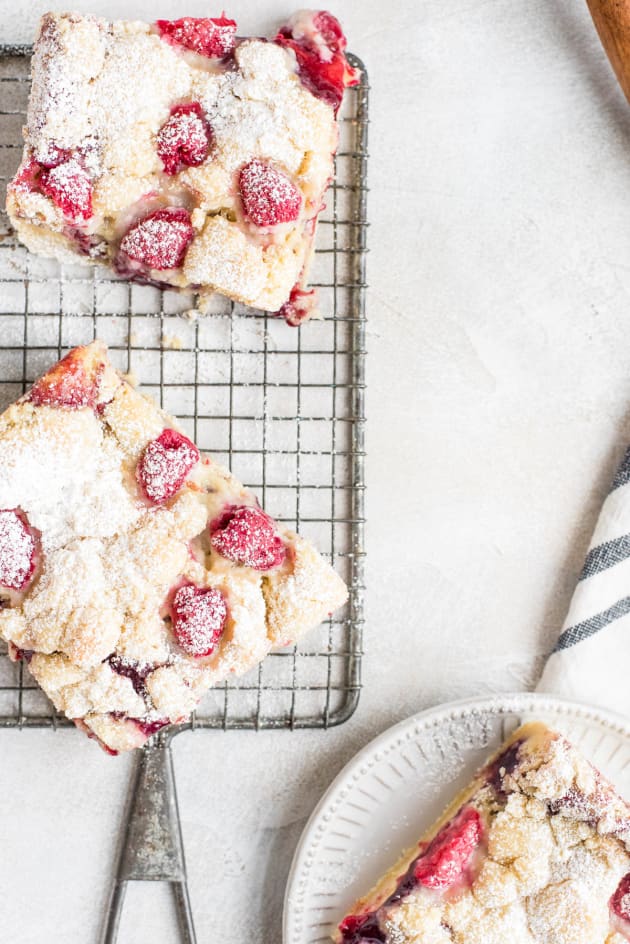 Raspberry Lemon Cookie Bars Recipe - Food Fanatic