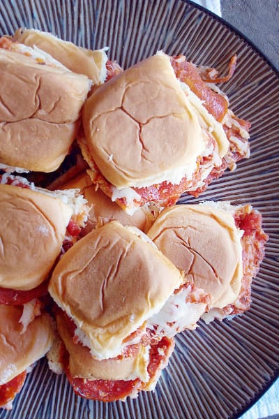 Pizza Sliders Recipe - Food Fanatic