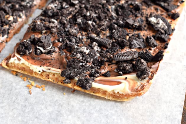 Oreo Toffee Recipe - Food Fanatic