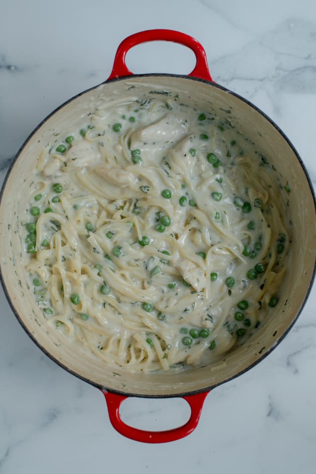 Lemon Chicken Linguine Recipe - Food Fanatic