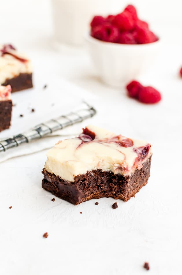 Raspberry Cheesecake Brownies Recipe - Food Fanatic