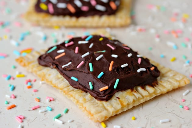 Nutella Pop Tarts Recipe - Food Fanatic