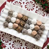Chocolate Rum Balls Recipe - Food Fanatic