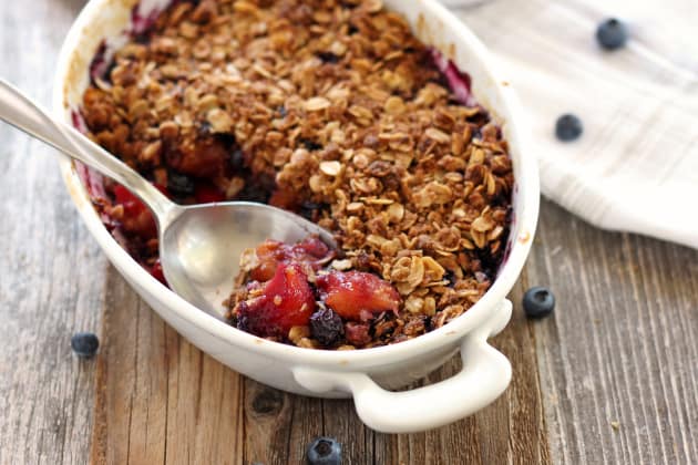 Blueberry Mango Crisp Recipe - Food Fanatic