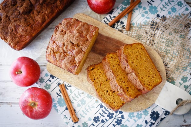 Apple Pumpkin Bread Recipe - Food Fanatic