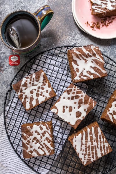 Spiked Gingerbread Bars Recipe - Food Fanatic