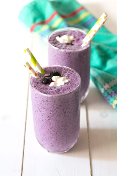 Blueberry Cottage Cheese Smoothie Recipe - Food Fanatic