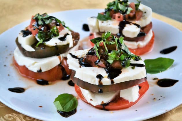 Caprese Tomato Stacks Recipe - Food Fanatic