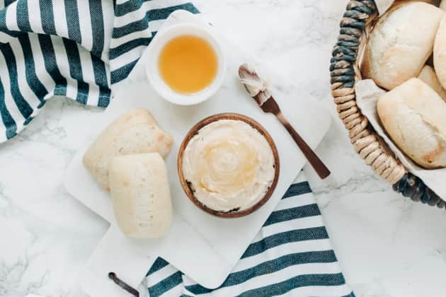 Texas Roadhouse Butter Recipe - Food Fanatic