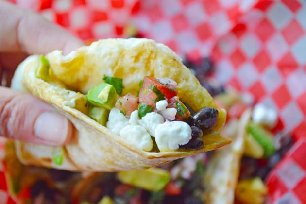 Huevos Rancheros Street Tacos Recipe - Food Fanatic