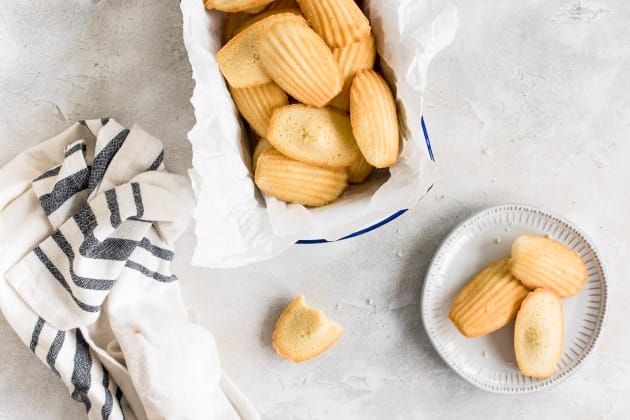 Classic French Madeleines Recipe - Food Fanatic