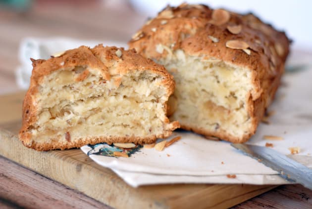 Almond Bread: Quick Bread Extraordinaire - Food Fanatic