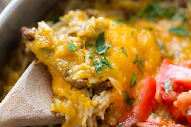 Easy Cheeseburger Skillet Recipe - Food Fanatic